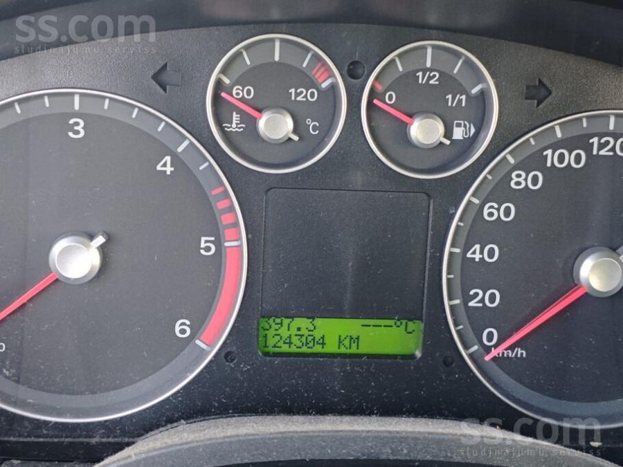 Sarkans Ford C-Max 2005 Jēkabpils, ar dzinēja tilpumu 1.60 L un nobraukumu 124 tūkst. km par 1250 €, foto 8 vietnē AUTOMOTO.COM.LV