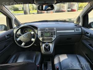 Red Ford C-Max 2006 in Riga, with an engine capacity of 2.00 L and mileage of 339 thousand km for 1900 €, photo 8 on AUTOMOTO.COM.LV