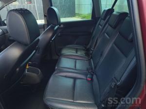 Red Ford C-Max 2006 in Riga, with an engine capacity of 2.00 L and mileage of 339 thousand km for 1900 €, photo 10 on AUTOMOTO.COM.LV