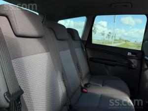 Sarkans Ford C-Max 2007 Liepāja, ar dzinēja tilpumu 1.60 L un nobraukumu 235 tūkst. km par 2900 €, foto 12 vietnē AUTOMOTO.COM.LV