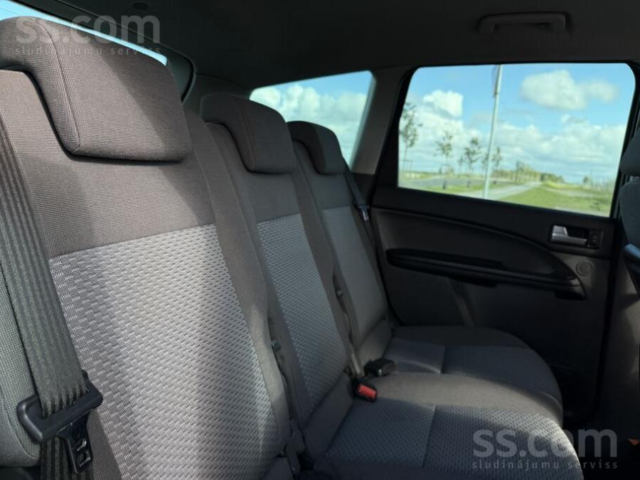 Sarkans Ford C-Max 2007 Liepāja, ar dzinēja tilpumu 1.60 L un nobraukumu 235 tūkst. km par 2900 €, foto 12 vietnē AUTOMOTO.COM.LV