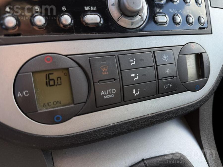 Sarkans Ford C-Max 2007 Liepāja, ar dzinēja tilpumu 1.60 L un nobraukumu 235 tūkst. km par 2900 €, foto 22 vietnē AUTOMOTO.COM.LV