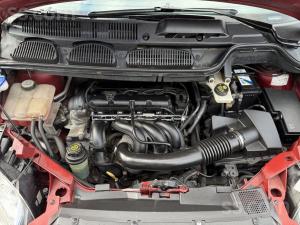 Sarkans Ford C-Max 2007 Liepāja, ar dzinēja tilpumu 1.60 L un nobraukumu 235 tūkst. km par 2900 €, foto 25 vietnē AUTOMOTO.COM.LV