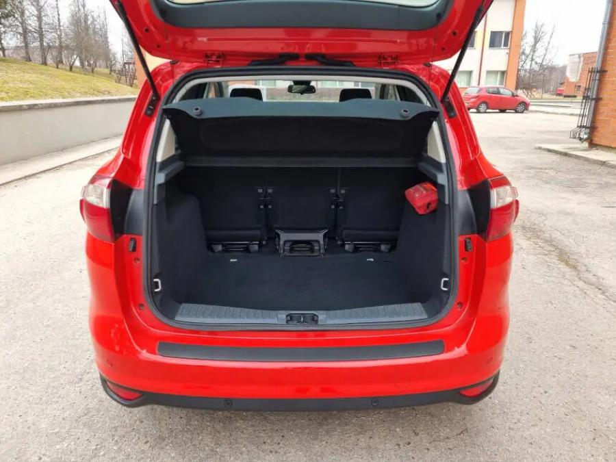 Sarkans Ford C-Max 2013 Jēkabpils, ar dzinēja tilpumu 1.60 L un nobraukumu 274 tūkst. km par 4950 €, foto 18 vietnē AUTOMOTO.COM.LV