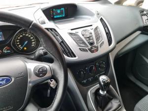 Sarkans Ford C-Max 2013 Jēkabpils, ar dzinēja tilpumu 1.60 L un nobraukumu 274 tūkst. km par 4950 €, foto 26 vietnē AUTOMOTO.COM.LV