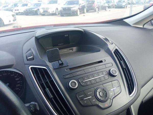 Red Ford C-Max 2017 in Marijampole, with an engine capacity of 1.00 L and mileage of 107 thousand km for 3850 €, photo 10 on AUTOMOTO.COM.LV