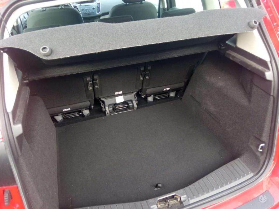 Sarkans Ford C-Max 2017 Marijampole, ar dzinēja tilpumu 1.00 L un nobraukumu 107 tūkst. km par 3850 €, foto 13 vietnē AUTOMOTO.COM.LV