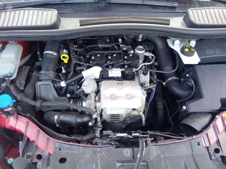 Sarkans Ford C-Max 2017 Marijampole, ar dzinēja tilpumu 1.00 L un nobraukumu 107 tūkst. km par 3850 €, foto 14 vietnē AUTOMOTO.COM.LV