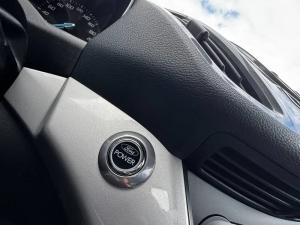 Sarkans Ford C-Max 2011 Daugavpils, ar dzinēja tilpumu 2.00 L un nobraukumu 228 tūkst. km par 4950 €, foto 18 vietnē AUTOMOTO.COM.LV