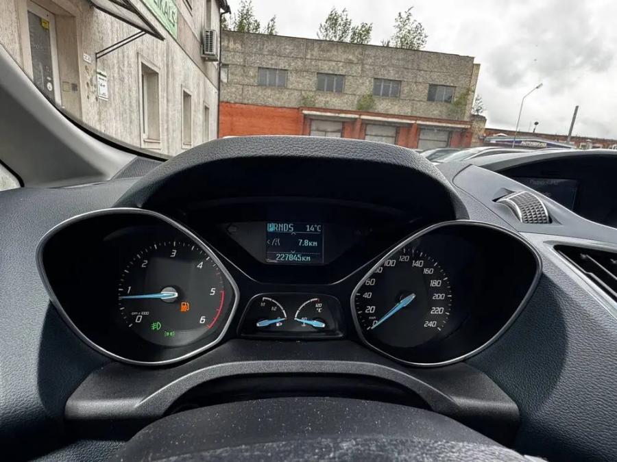 Sarkans Ford C-Max 2011 Daugavpils, ar dzinēja tilpumu 2.00 L un nobraukumu 228 tūkst. km par 4950 €, foto 21 vietnē AUTOMOTO.COM.LV