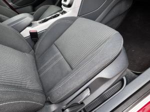 Sarkans Ford C-Max 2011 Daugavpils, ar dzinēja tilpumu 2.00 L un nobraukumu 228 tūkst. km par 4950 €, foto 23 vietnē AUTOMOTO.COM.LV