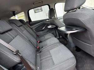Sarkans Ford C-Max 2011 Daugavpils, ar dzinēja tilpumu 2.00 L un nobraukumu 228 tūkst. km par 4950 €, foto 24 vietnē AUTOMOTO.COM.LV