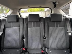 Sarkans Ford C-Max 2011 Daugavpils, ar dzinēja tilpumu 2.00 L un nobraukumu 228 tūkst. km par 4950 €, foto 25 vietnē AUTOMOTO.COM.LV