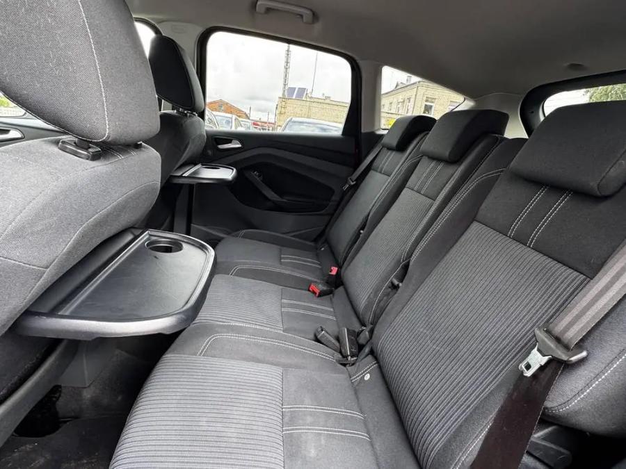 Sarkans Ford C-Max 2011 Daugavpils, ar dzinēja tilpumu 2.00 L un nobraukumu 228 tūkst. km par 4950 €, foto 26 vietnē AUTOMOTO.COM.LV
