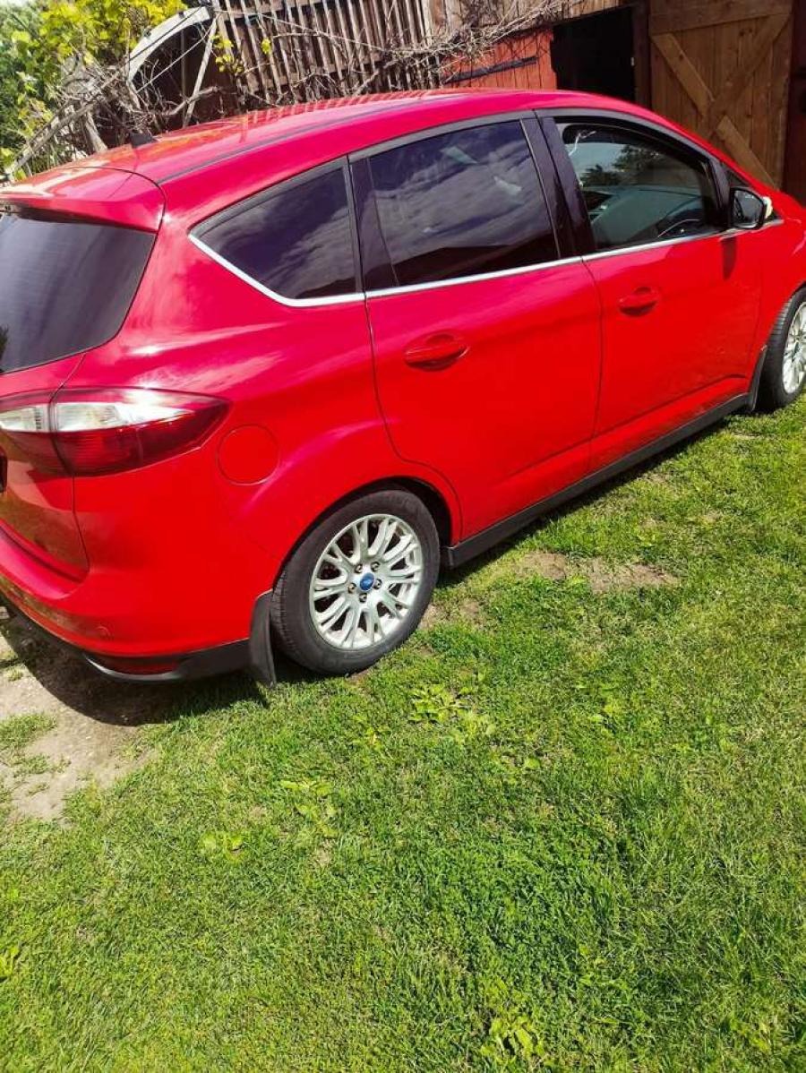 Красный Форд Си-Макс 2011 в Паневежис, объемом двигателя 1.60 л и пробегом 243 тыс. км за 3500 €, фото 5 на AUTOMOTO.COM.LV