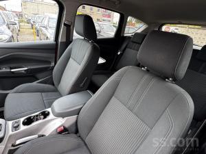 Sarkans Ford C-Max 2011 Daugavpils, ar dzinēja tilpumu 2.00 L un nobraukumu 0 tūkst. km par 4950 €, foto 22 vietnē AUTOMOTO.COM.LV