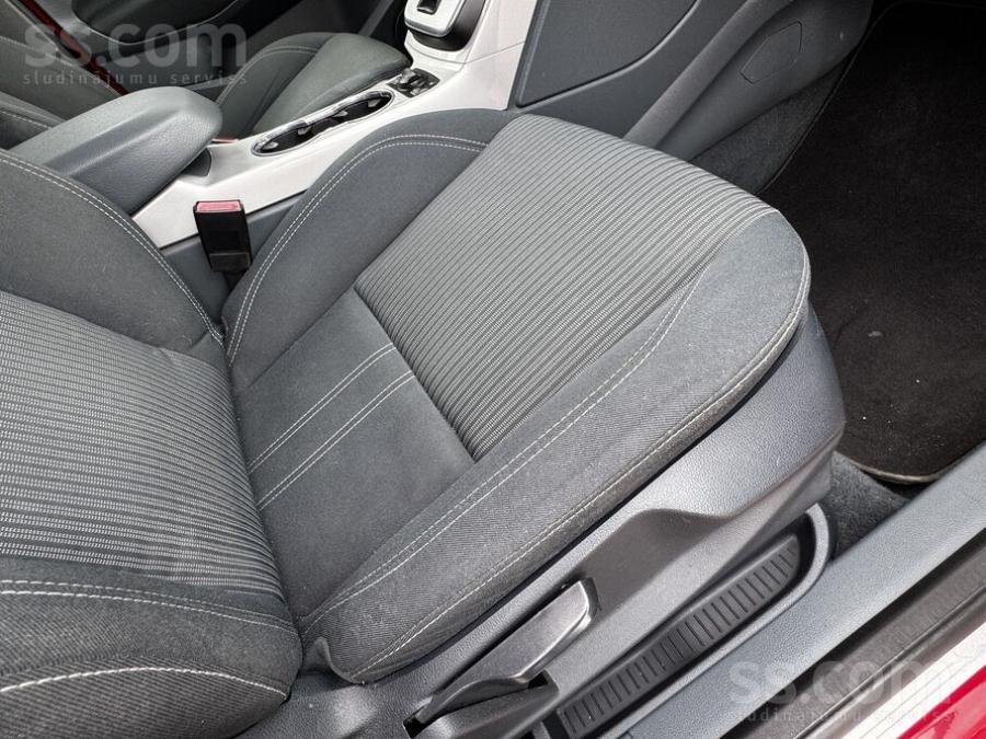 Sarkans Ford C-Max 2011 Daugavpils, ar dzinēja tilpumu 2.00 L un nobraukumu 0 tūkst. km par 4950 €, foto 23 vietnē AUTOMOTO.COM.LV