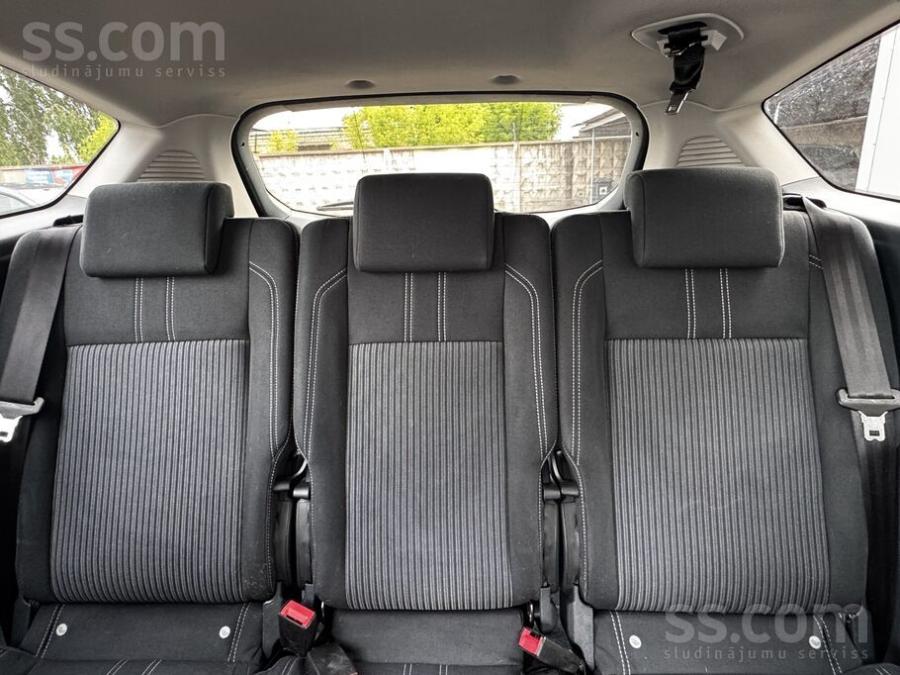 Sarkans Ford C-Max 2011 Daugavpils, ar dzinēja tilpumu 2.00 L un nobraukumu 0 tūkst. km par 4950 €, foto 25 vietnē AUTOMOTO.COM.LV