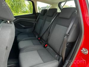 Sarkans Ford C-Max 2014 Jelgava, ar dzinēja tilpumu 1.00 L un nobraukumu 0 tūkst. km par 4100 €, foto 14 vietnē AUTOMOTO.COM.LV
