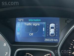 Sarkans Ford C-Max 2014 Jelgava, ar dzinēja tilpumu 1.00 L un nobraukumu 0 tūkst. km par 4100 €, foto 19 vietnē AUTOMOTO.COM.LV