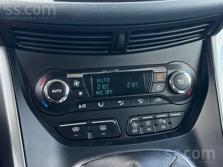 Sarkans Ford C-Max 2014 Jelgava, ar dzinēja tilpumu 1.00 L un nobraukumu 0 tūkst. km par 4100 €, foto 24 vietnē AUTOMOTO.COM.LV