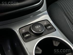 Sarkans Ford C-Max 2014 Jelgava, ar dzinēja tilpumu 1.00 L un nobraukumu 0 tūkst. km par 4100 €, foto 26 vietnē AUTOMOTO.COM.LV