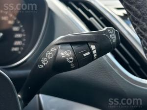 Sarkans Ford C-Max 2014 Jelgava, ar dzinēja tilpumu 1.00 L un nobraukumu 0 tūkst. km par 4100 €, foto 32 vietnē AUTOMOTO.COM.LV