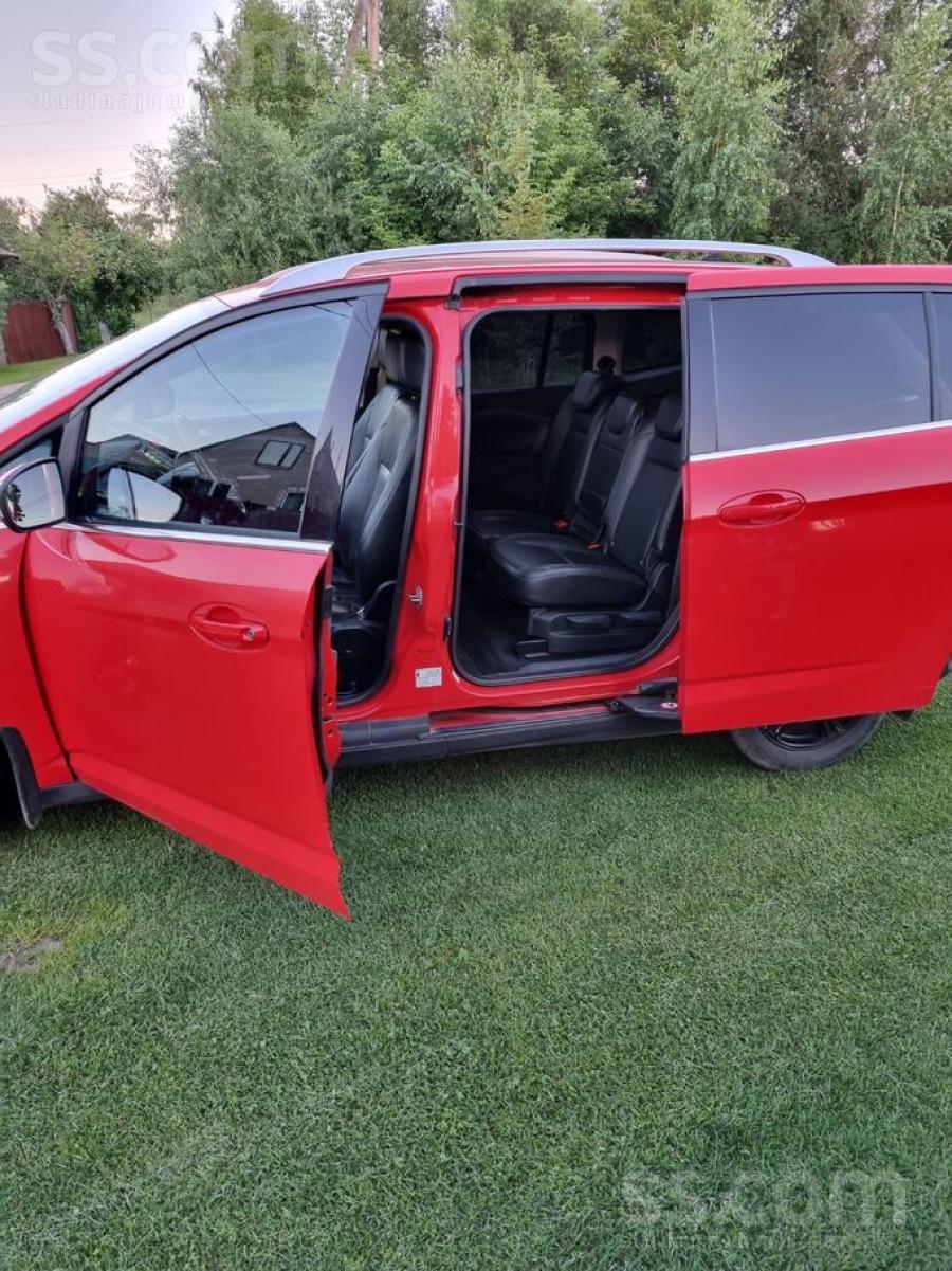 Red Ford C-Max 2014 in Daugavpils, with an engine capacity of 2.00 L and mileage of 218 thousand km for 6500 €, photo 9 on AUTOMOTO.COM.LV