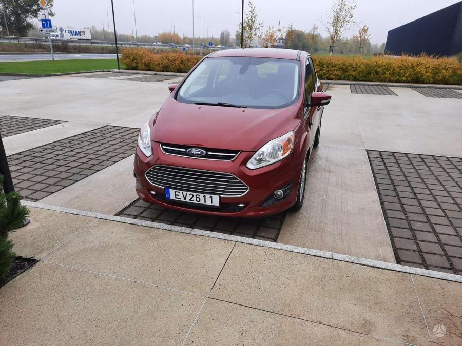 Sarkans Ford C-Max 2015 Viļņa, ar dzinēja tilpumu 2.00 L un nobraukumu 94 tūkst. km par 7300 €, foto 3 vietnē AUTOMOTO.COM.LV