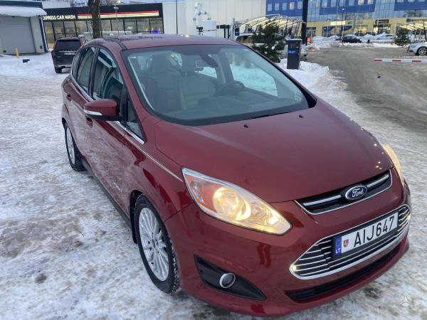 Red Ford C-Max 2016 in Klaipeda, with an engine capacity of 2.00 L and mileage of 112 thousand km for 7500 €, photo 1 on AUTOMOTO.COM.LV