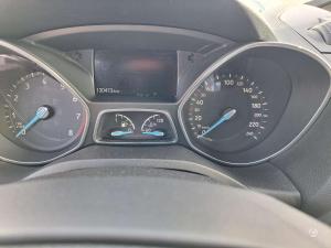 Red Ford C-Max 2016 in Taurage, with an engine capacity of 1.00 L and mileage of 130 thousand km for 4500 €, photo 11 on AUTOMOTO.COM.LV