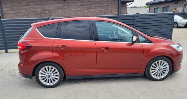 Red Ford C-Max 2018 in Vilnius, with an engine capacity of 1.50 L and mileage of 160 thousand km for 7499 €, photo 1 on AUTOMOTO.COM.LV