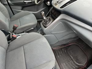 Ford C-Max 2011 in Siauliai, with an engine capacity of 1.60 L and mileage of 288 thousand km for 2700 €, photo 8 on AUTOMOTO.COM.LV