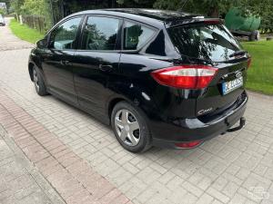 Ford C-Max 2011 in Siauliai, with an engine capacity of 1.60 L and mileage of 288 thousand km for 2700 €, photo 5 on AUTOMOTO.COM.LV