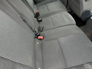 Ford C-Max 2011 in Siauliai, with an engine capacity of 1.60 L and mileage of 288 thousand km for 2700 €, photo 14 on AUTOMOTO.COM.LV
