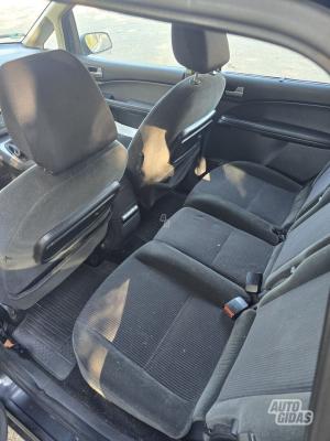 Ford C-Max 2004 in Siauliai, with an engine capacity of 1.80 L and mileage of 210 thousand km for 999 €, photo 9 on AUTOMOTO.COM.LV