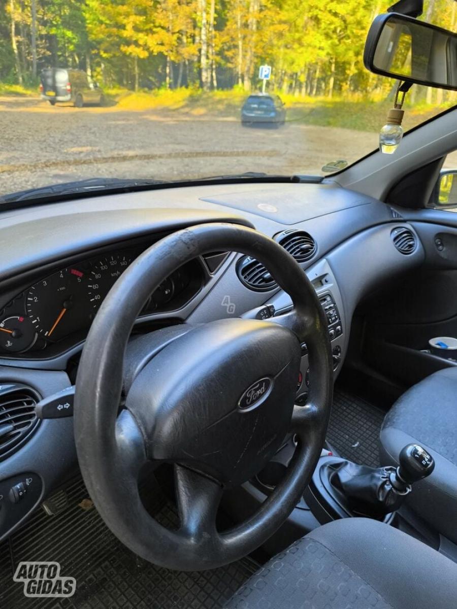 Ford C-Max 2006 in Plunge, with an engine capacity of 1.60 L and mileage of 230 thousand km for 900 €, photo 8 on AUTOMOTO.COM.LV