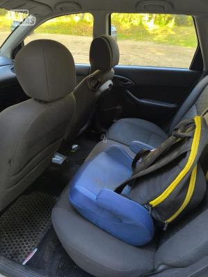 Ford C-Max 2006 in Plunge, with an engine capacity of 1.60 L and mileage of 230 thousand km for 900 €, photo 9 on AUTOMOTO.COM.LV