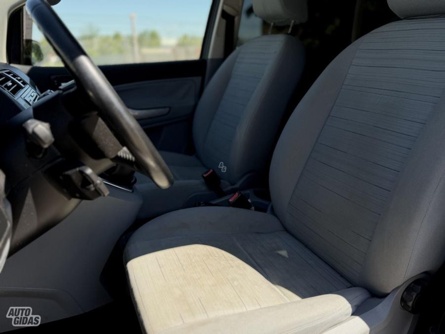 Ford C-Max 2008 in Kaunas, with an engine capacity of 1.80 L and mileage of 320 thousand km for 1450 €, photo 14 on AUTOMOTO.COM.LV