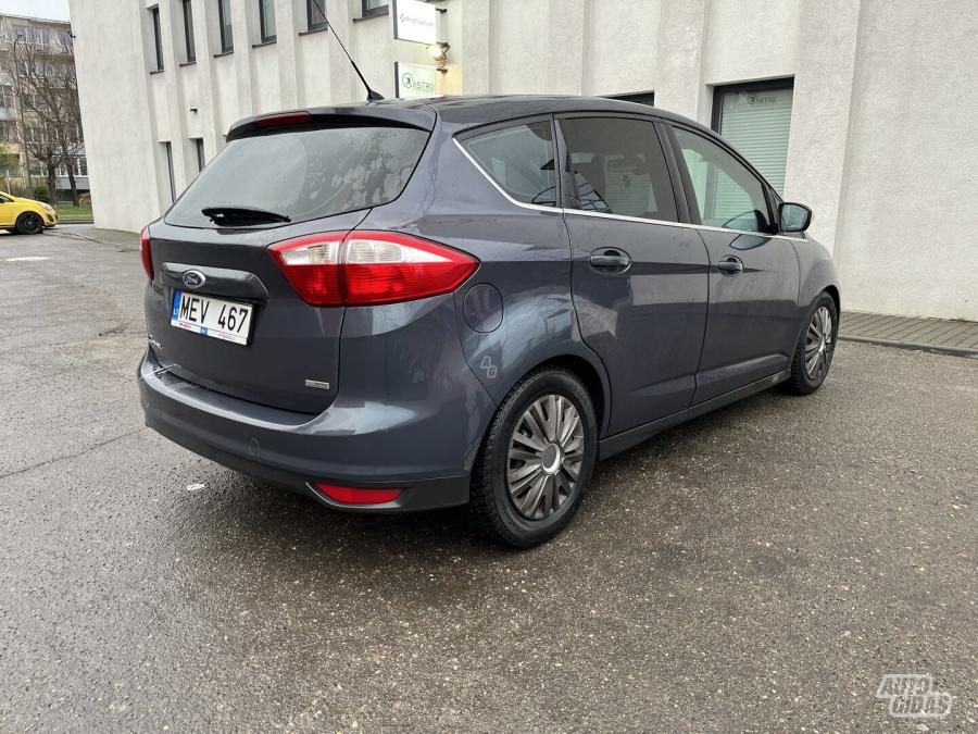 Ford C-Max 2012 in Kaunas, with an engine capacity of 1.60 L and mileage of 288 thousand km for 2300 €, photo 3 on AUTOMOTO.COM.LV
