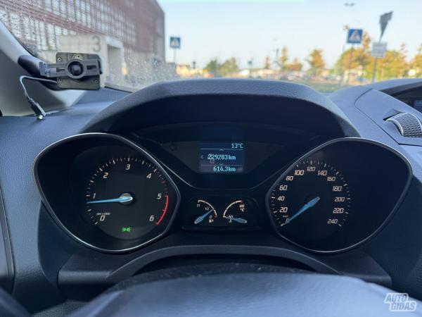 Ford C-Max 2012 Klaipėda vietnē Ford C-Max 2012 Klaipėda, ar dzinēja tilpumu 1.60 L un nobraukumu 230 tūkst. km par 2500 €, foto 9 vietnē AUTOMOTO.COM.LV