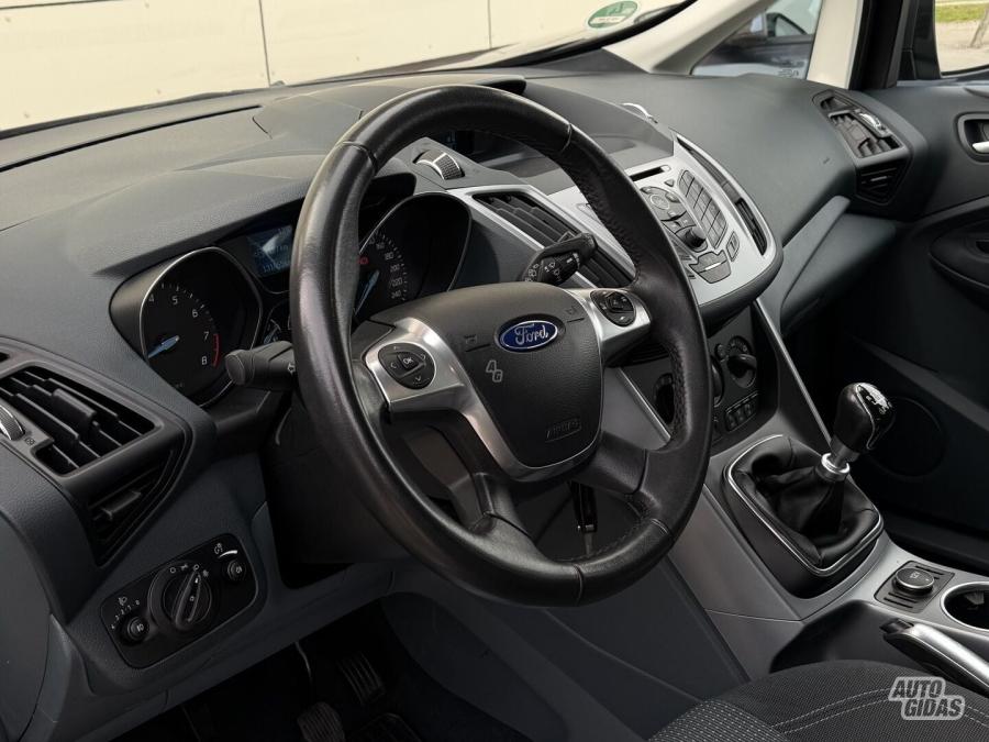 Ford C-Max 2014 in Kretinga, with an engine capacity of 1.00 L and mileage of 131 thousand km for 5200 €, photo 15 on AUTOMOTO.COM.LV