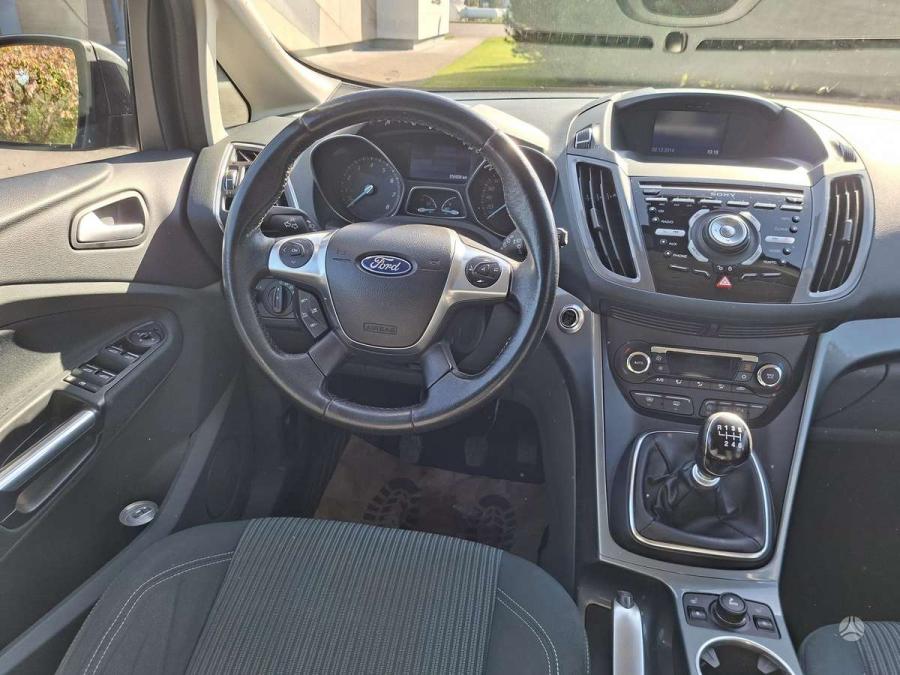 Violet Ford C-Max 2015 in Ukmerge, with an engine capacity of 1.00 L and mileage of 251 thousand km for 3650 €, photo 7 on AUTOMOTO.COM.LV