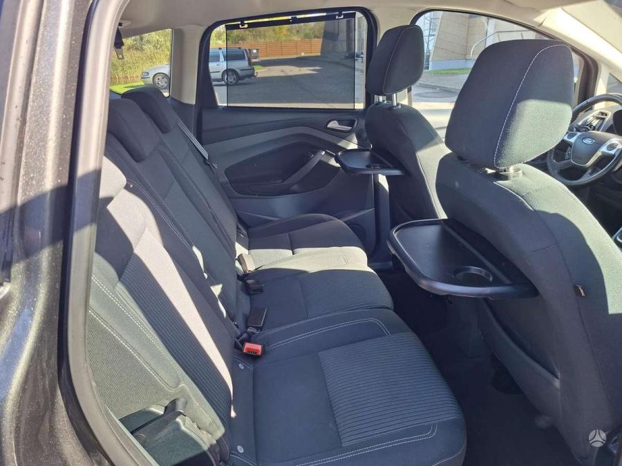 Violet Ford C-Max 2015 in Ukmerge, with an engine capacity of 1.00 L and mileage of 251 thousand km for 3650 €, photo 14 on AUTOMOTO.COM.LV
