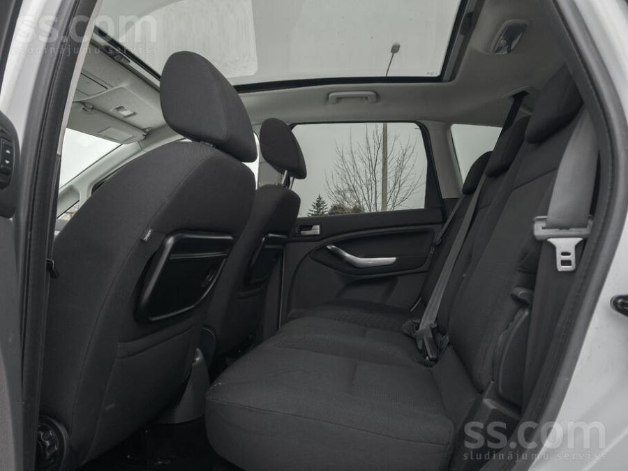Balts Ford C-Max 2009 Liepāja, ar dzinēja tilpumu 1.60 L un nobraukumu 0 tūkst. km par 3590 €, foto 16 vietnē AUTOMOTO.COM.LV