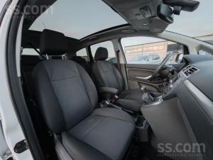 Balts Ford C-Max 2009 Liepāja, ar dzinēja tilpumu 1.60 L un nobraukumu 130 tūkst. km par 3390 €, foto 17 vietnē AUTOMOTO.COM.LV