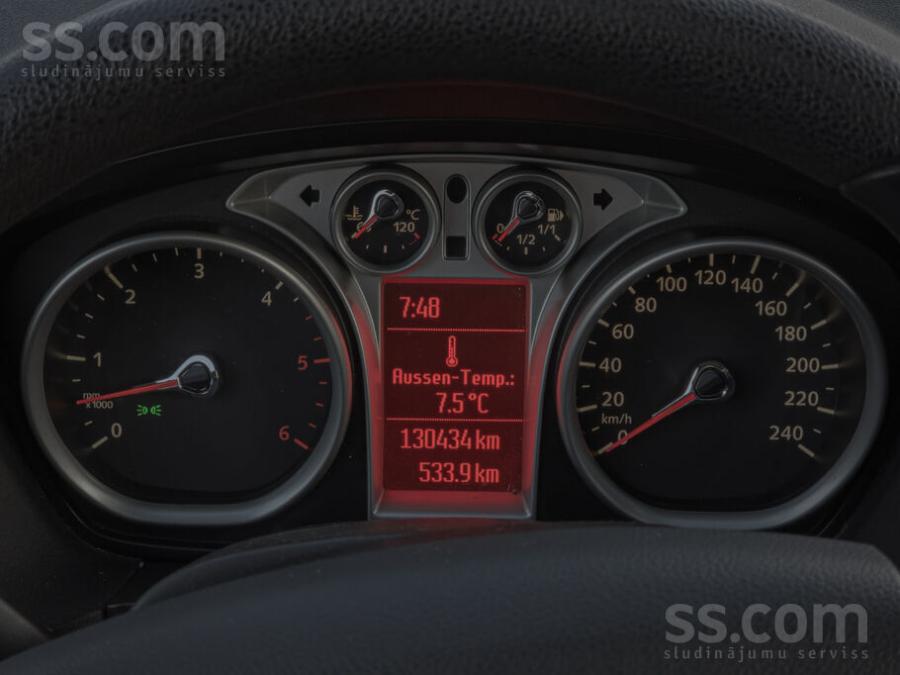 Balts Ford C-Max 2009 Liepāja, ar dzinēja tilpumu 1.60 L un nobraukumu 130 tūkst. km par 3390 €, foto 19 vietnē AUTOMOTO.COM.LV