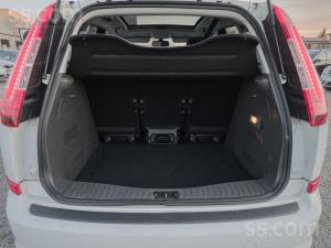 Balts Ford C-Max 2009 Liepāja, ar dzinēja tilpumu 1.60 L un nobraukumu 130 tūkst. km par 3390 €, foto 24 vietnē AUTOMOTO.COM.LV