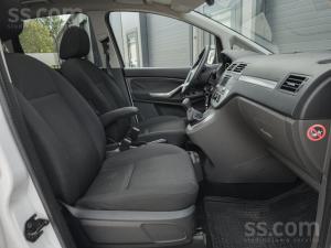 Balts Ford C-Max 2009 Liepāja, ar dzinēja tilpumu 1.60 L un nobraukumu 130 tūkst. km par 3190 €, foto 15 vietnē AUTOMOTO.COM.LV