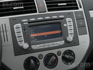 Balts Ford C-Max 2009 Liepāja, ar dzinēja tilpumu 1.60 L un nobraukumu 130 tūkst. km par 3190 €, foto 21 vietnē AUTOMOTO.COM.LV